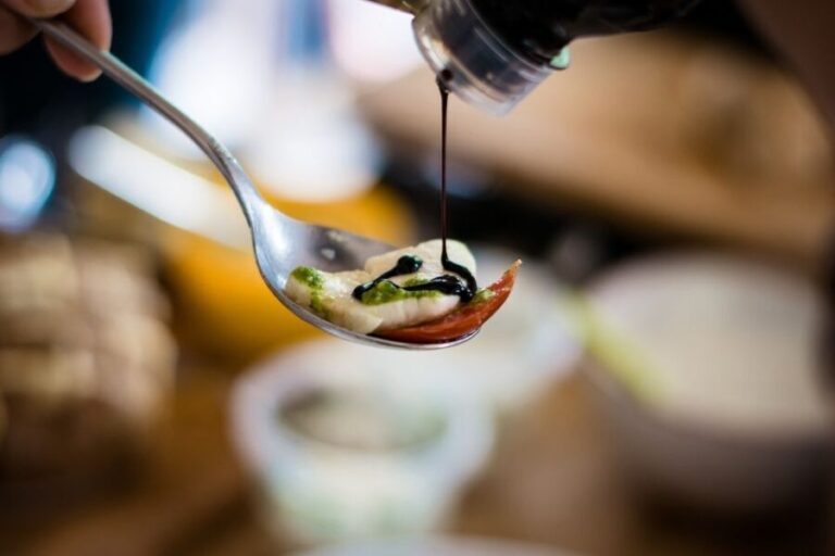 Granada: Tapas Tasting Guided Tour - The Sum Up