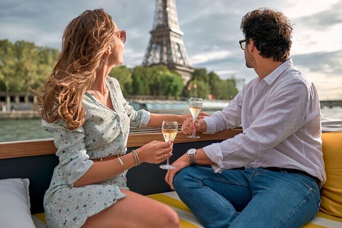 Guided Luxury River Cruise & Walking Tour of Paris' Monuments - Who Should Consider This Tour?