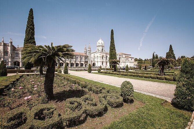 Half-Day Private Lisbon Tour by Tuk Tuk - Deep Dive into the Itinerary