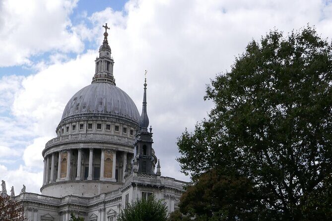 Highlights of Old London Town: Walking Tour of the Square Mile - The Experience: What You Can Expect