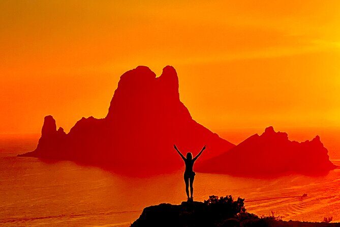 Hike to the most secret spots of Ibiza - The Value of the Experience