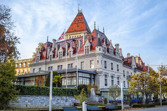 Historic Lausanne: Exclusive Private Tour with a Local Expert - The Itinerary Breakdown in Detail