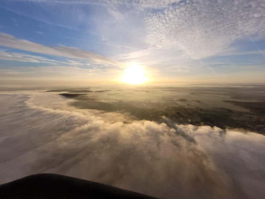Hot air balloon flight:Chambord, Chenonceau,Cheverny,Blois - What to Expect from the Loire Valley Hot Air Balloon Tour