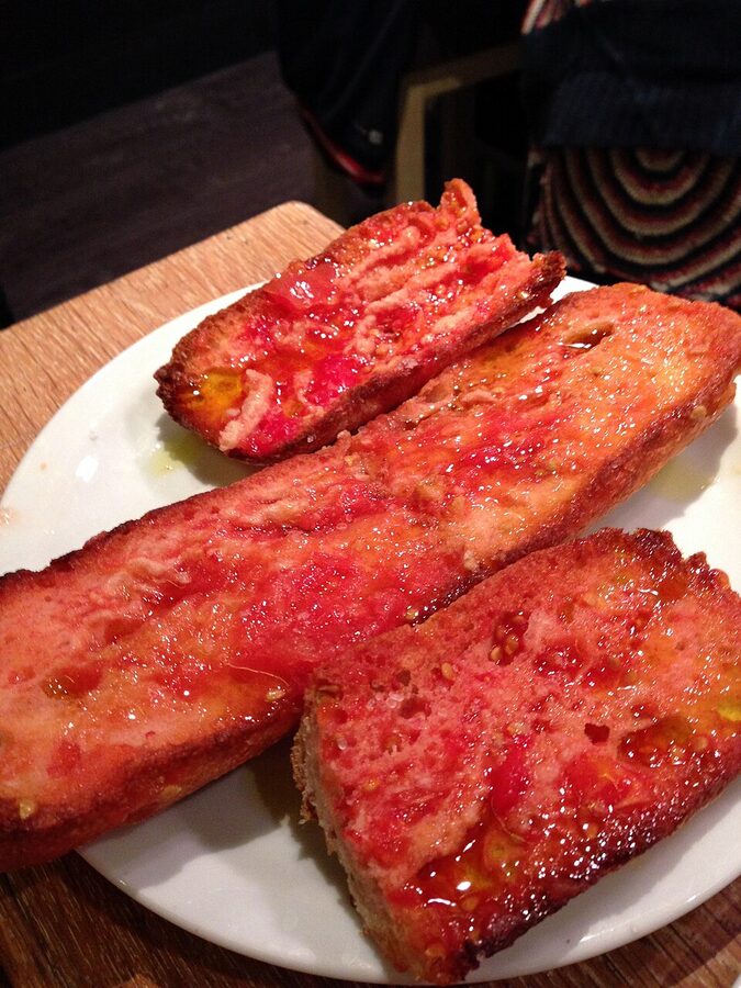 Pa amb tomàquet at Paco Meralgo tapas restaurant in Barcelona