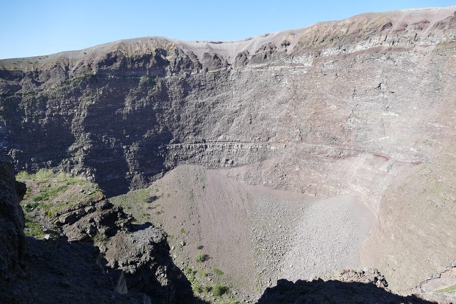 Mount Vesuvius volcano crater rim view