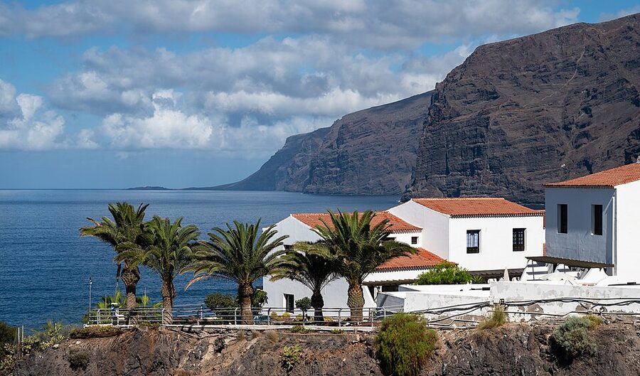 Acantilados de Los Gigantes cliffs from sea level