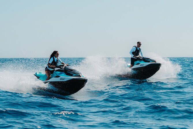 Jet Ski in Cala D'or - What to Expect from the Yacht Experience