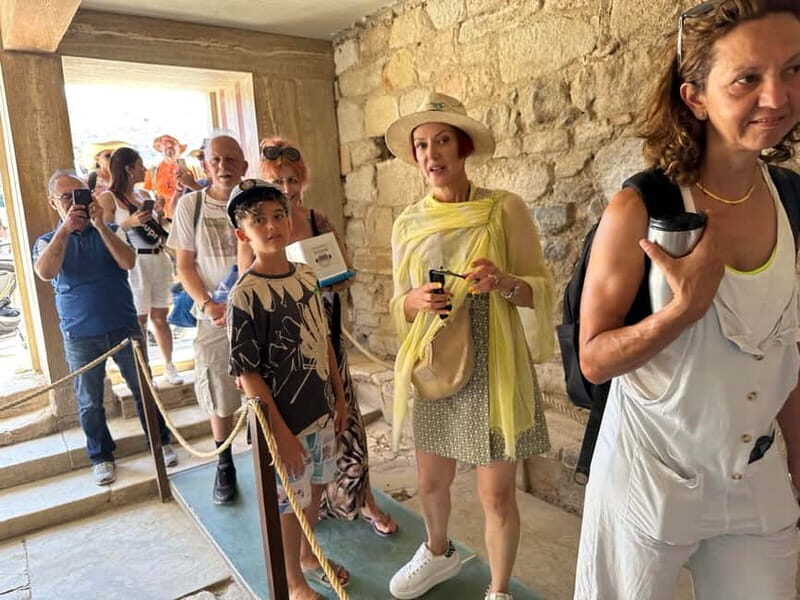 Knossos Palace: Family-friendly Mythology Tour - A Closer Look at the Itinerary