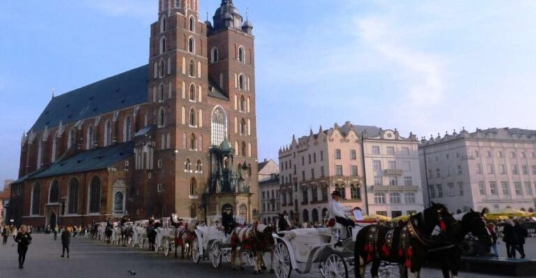 Krakow Old Town and Jewish Quarter in one guided walk - What the Tour Includes and What to Consider