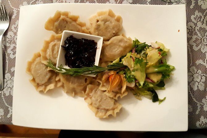 Krakow Private Traditional Polish Food Tour - The Experience of a Guided Walk