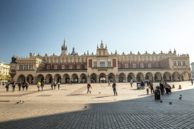 Krakow: St. Mary's Church and Rynek Underground Museum Tour - What’s Included and What’s Not