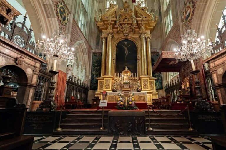 Krakow: Wawel Castle & Cathedral, Old Town & City Basilica - Practical Aspects and Value