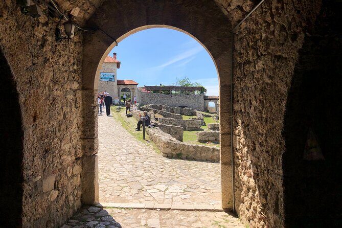 Kruja and Shkodra Day Trip from Tirana (3-6 Pax) - Starting Off: Kruja Castle and Its Fascinating Past