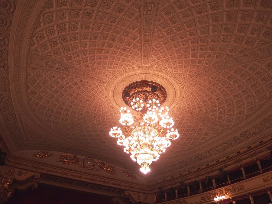 La Scala Milan chandelier crystal detail