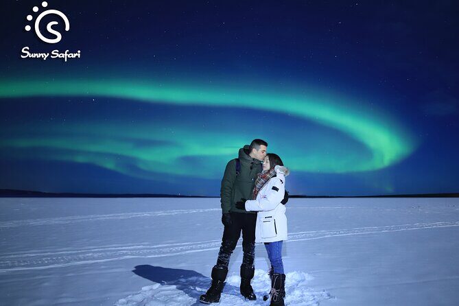Lakeside Auroras Paparazzi Photography - Who Should Consider This Tour?