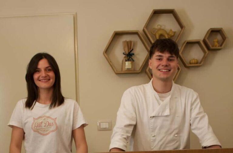 Langhe: the world of hazelnuts and honey tour and tasting - Visiting the Apiary and Truffle Forest
