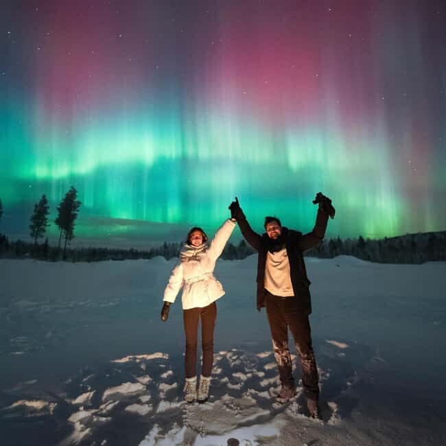 Levi: Northern Lights Pro Guaranteed - Unlimited Distance - Comfortable Transport & Small Group Atmosphere