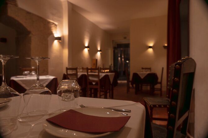 Lisbon: Dinner with Rising Stars of Fado at Canto do Poeta - Practical Details