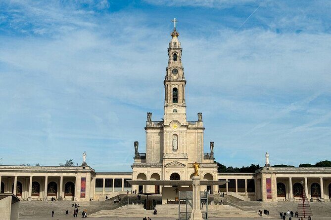 Lisbon: Fátima & Santarém  Holy Miracle Relic, a Spiritual Day - Pricing and Value for Money