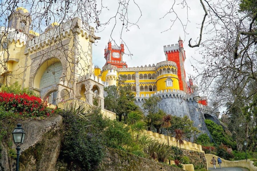 Lisbon: Sintra, Pena Palace, Quinta Regaleira, Cabo da Roca - Quinta da Regaleira: Mystical Gardens and Secret Passages