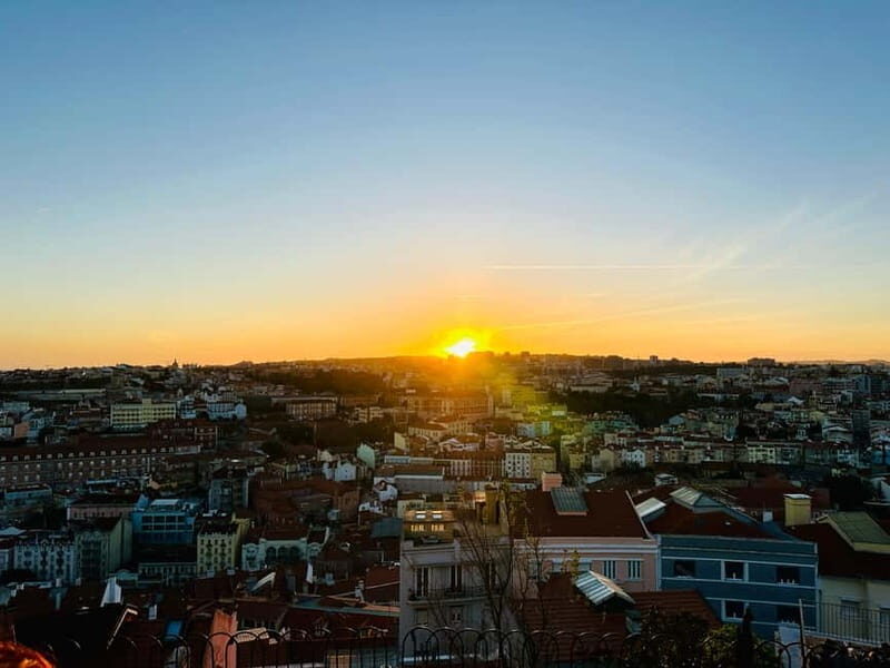 Lisbon Tuk Tuk Tour 1 Hour 30 Min - Why This Tour Offers Great Value