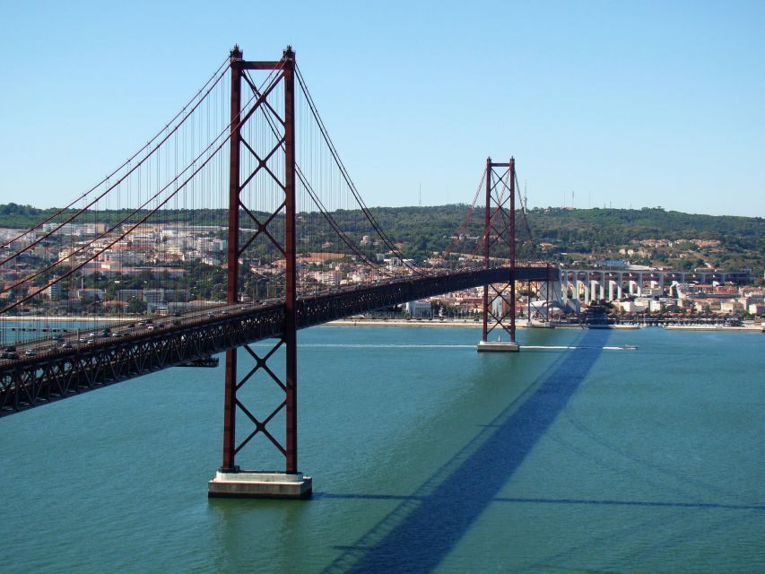 Lisbons South Side, River Tejo & 3-Hour Walking Tour - Detailed Breakdown of the Itinerary