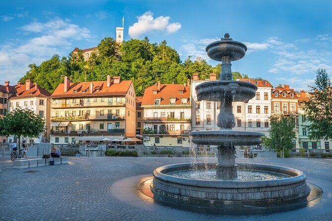 Ljubljana and Lake Bled private day tour from Vienna - Lake Bled: A Fairy-Tale Scene