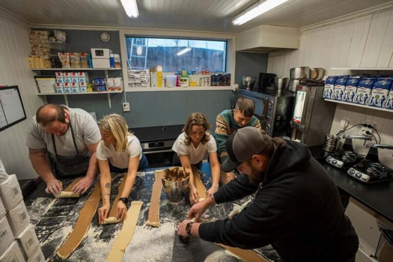 Lofoten: Food Tour and cinnamon bun masterclass - Transportation, Group Size, and Practical Details