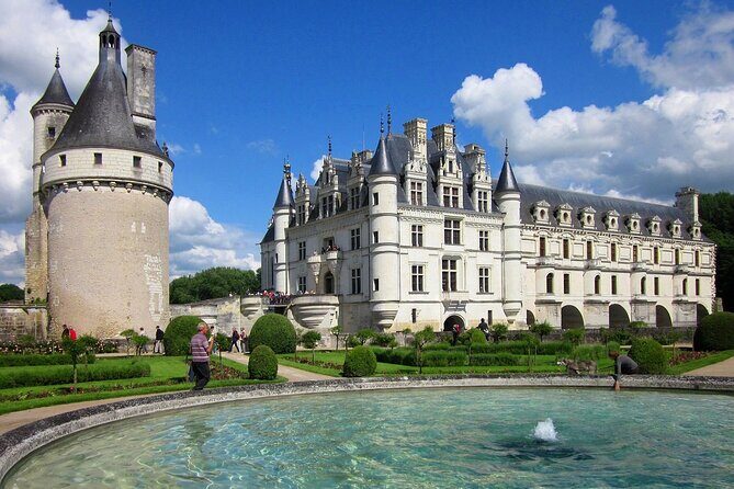 Loire Valley Day Trip from Paris with Small Group - FAQ