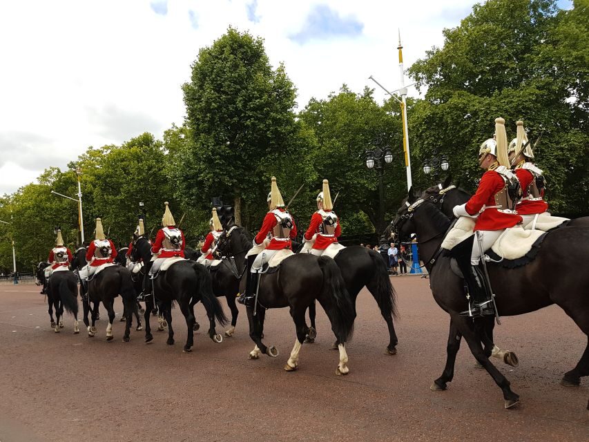 London: Top 30 Sights Walking Tour and Clink Prison Entry - Authentic Guest Perspectives