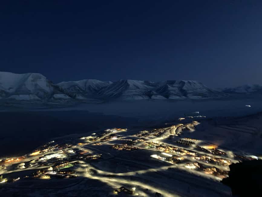 Longyearbyen: Arctic Ocean Swim, Sauna & Sightseeing - FAQ