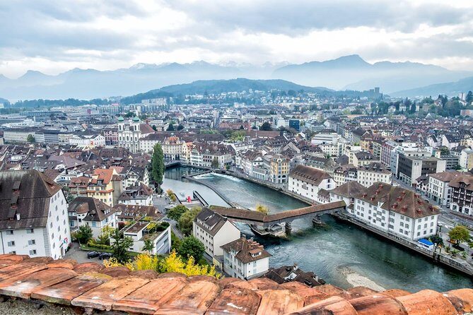 Lucerne small group walking tour and Lake Cruise from Zürich - Meeting and Travel to Lucerne