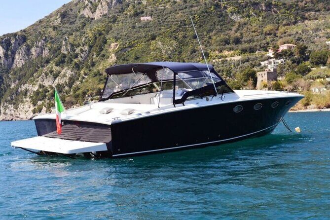 Luxury Capri Dining Experience & Aperitif with Yacht Transfer - Authentic Experiences You Might Not Expect