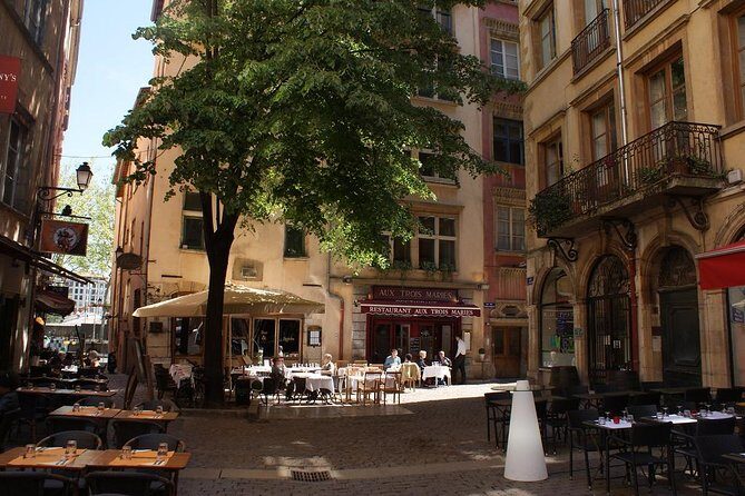 Lyon Old District : Private Walking Tour - Discovering Lyon’s Old District