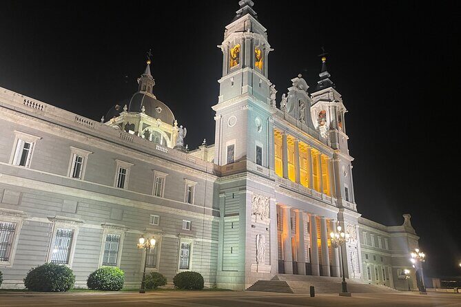 Madrid Evening Walking Tour and optional Flamenco Show - The Itinerary in Detail