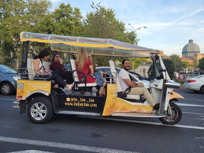 Madrid: Modern tour with Private guide in yellow tuk tuk - Why Choose the Madrid Electric Tuk Tuk Tour?