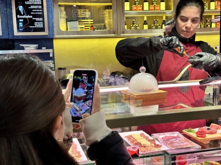Madrid: Premium Bluefin Tuna Tasting at San Miguel Market - The Location and Ambiance
