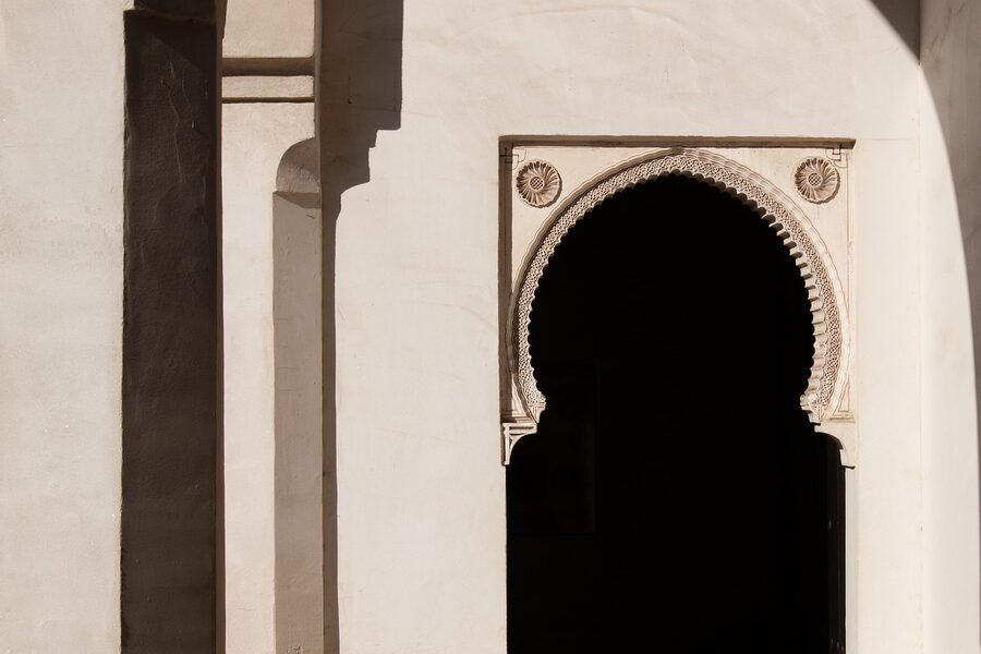 Moorish horseshoe arch inside the Alcazaba Málaga