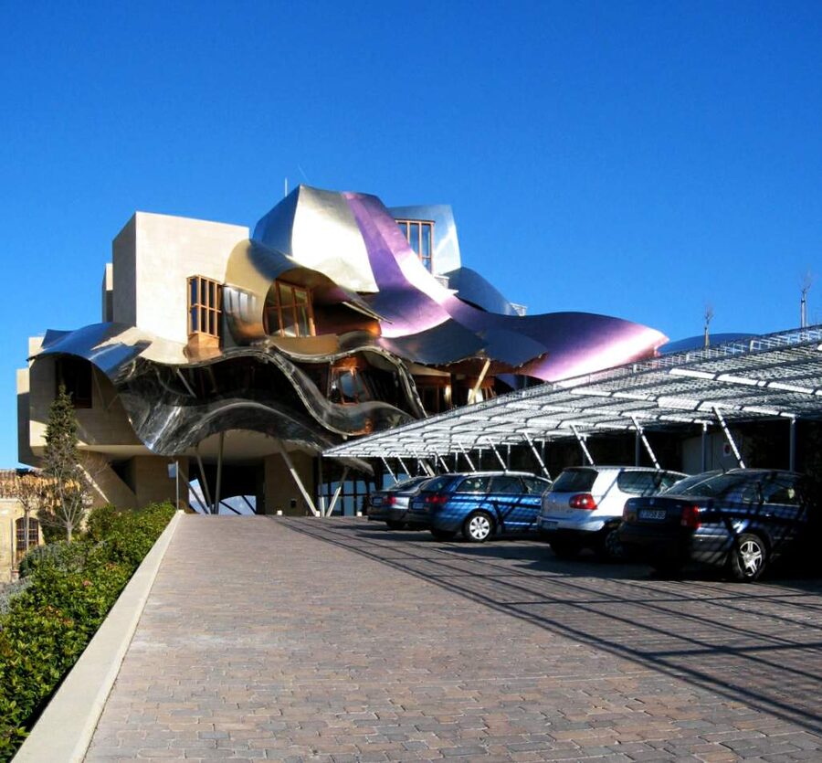 Marqués de Riscal bodega Ciudad del Vino in Elciego
