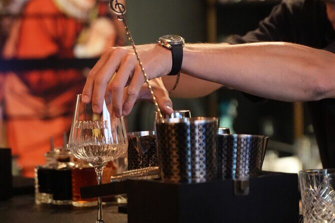 Masterclass Cocktail in a Sumptuous Bar in Nice - The Value of the Experience