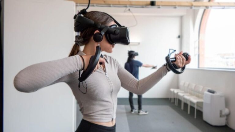 MATRIX VR - Virtual Reality Gaming Experience Session - 1hr - Who Is This Experience Best For?