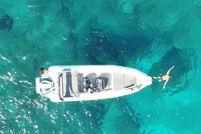 Milos Island: Private Boat Rental in Milos Greece with no licence - A Closer Look at the Experience