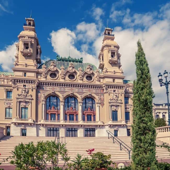 Monaco & MonteCarlo Walk: Casino, F1 & Harbor & Old Town - Starting Point and First Impressions