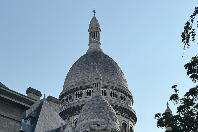 Montmartre and Sacré Coeur with Moulin Rouge Outdoor Tour - What the Tour Includes and What Doesn’t