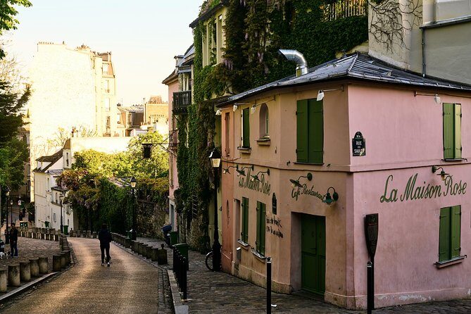Montmartres heritage with specialties tasting Private Tour - Who Will Love This Tour?