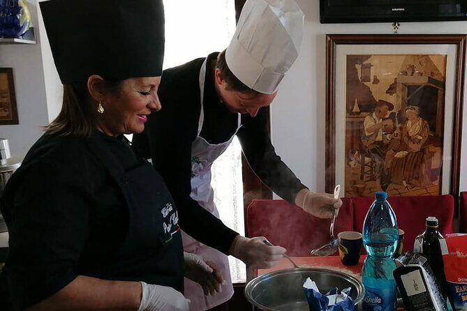 Naples Small-Group Homemade Neapolitan Gnocchi Cooking Class - The Group Size and Atmosphere