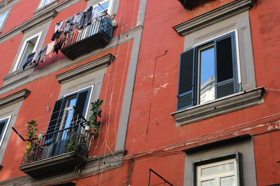 Spanish Quarter Naples laundry between buildings