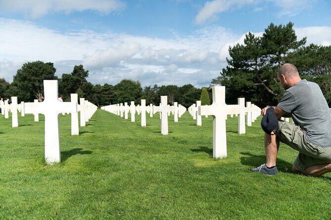 Normandy D-Day Sites & Cemetery Day Trip from Paris with Lunch - Pre-Booked Lunch in Small Town Charm