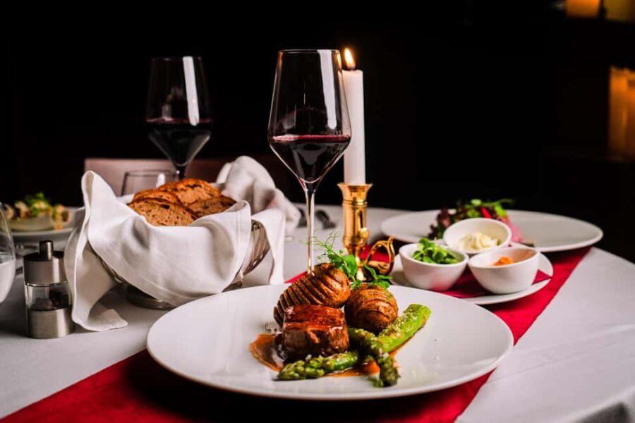 Nuit des Lumières - The Candlelight Dinner Concert in Vienna - The Experience from Reviews and What You’ll Love