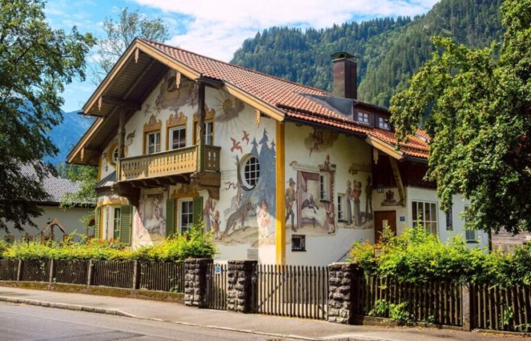Oberammergau Private Guided Walking Tour - Exploring the Artistic Heritage